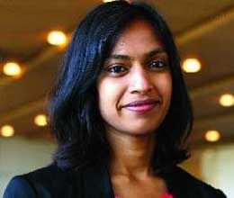 फोन को इशारों पर चलाया, जीते 50 लाख - Andrea Colaco Develops Touch Free ...