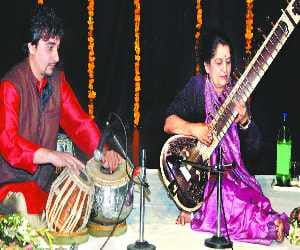 Sitar Vadan In Prachin Kala Kender - Amar Ujala Hindi News Live ...