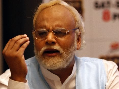 तस्वीरों में मिलिए, नरेंद्र मोदी के हमशकल से - Meet Duplicate Narendra ...