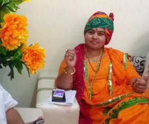 साध्वी ने ईसाइयों पर फिर दिया आपत्तिजनक बयान - Sadhvi Deva Thakur Again ...