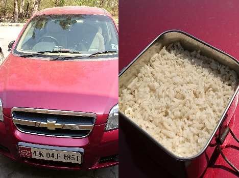 Pix:धूप में खड़ी कार बनी 'ओवन', पक गए अंदर रखे चावल - Rice Cooking In ...