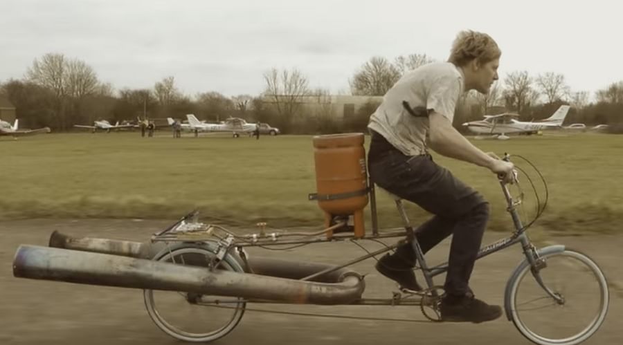 जेट विमान तो जरूर देखे होंगे जेट साइकिल भी देख लीजिए - The Jet Bicycle ...
