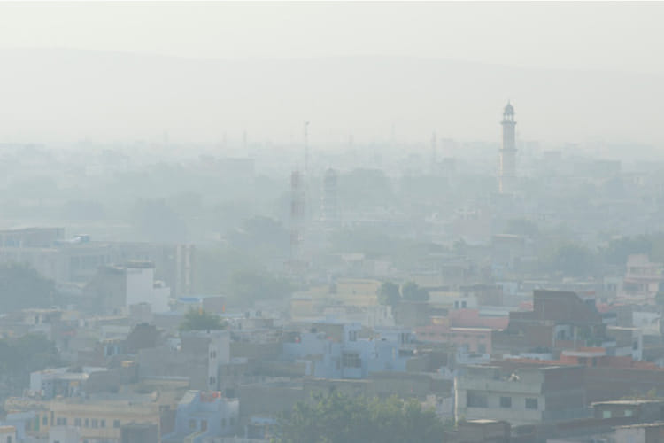 17% शहरी आबादी झोपड़ी में, वायु प्रदूषण से मरते हैं 6 लाख लोग - 17 ...