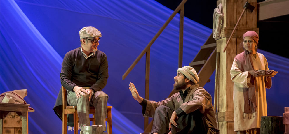 सौरभ शुक्ला के नए नाटक बर्फ पर एक रिपोर्ट - Review Of Sourabh Shukla's ...