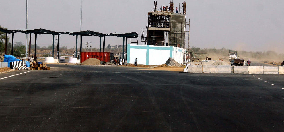 केएमपी एक्सप्रेस वे की टोल टैक्स लिस्ट हुई जारी, पढ़िए आपको कितना करना ...