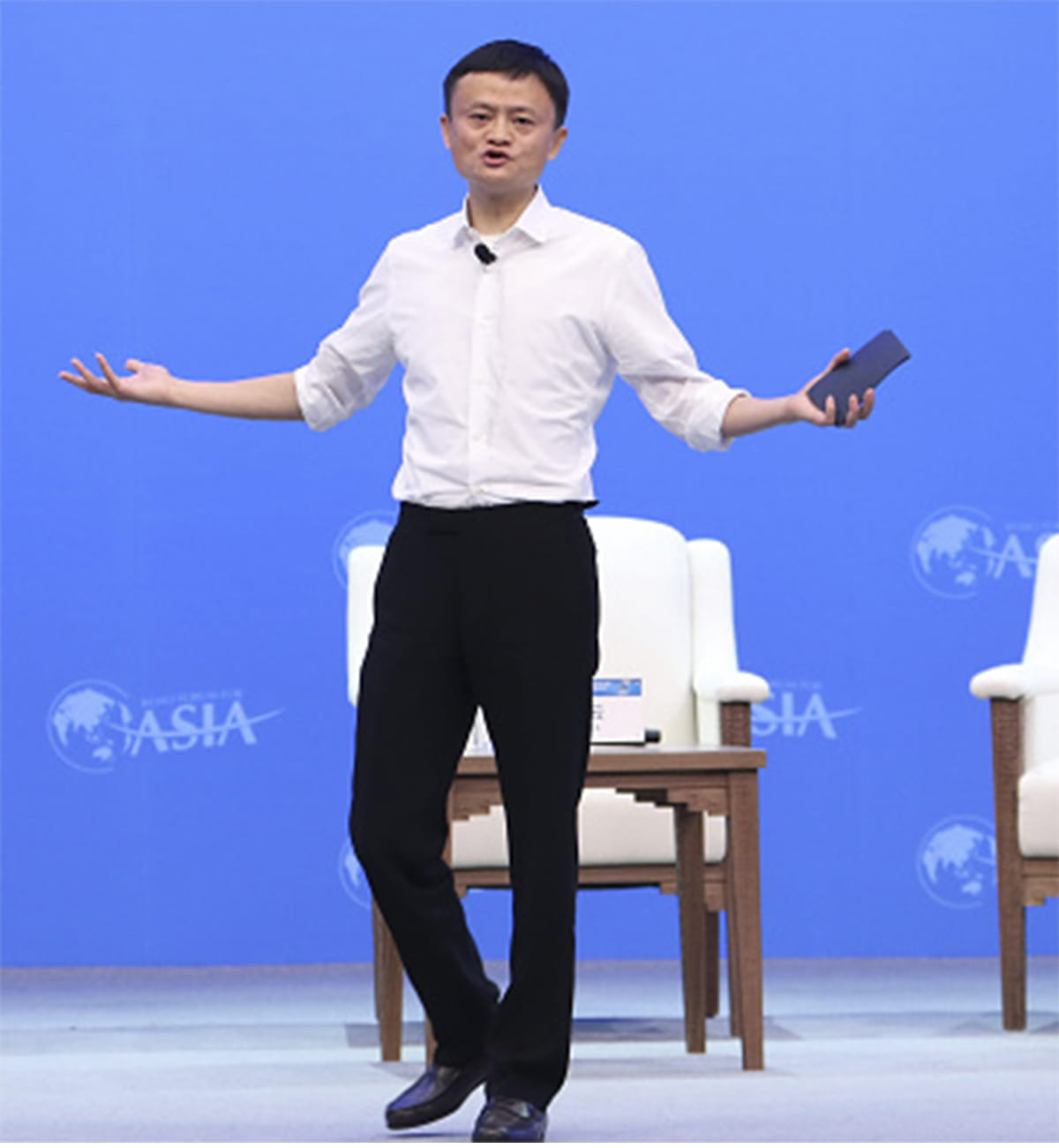 एक टूरिस्ट गाइड कैसे बना 25 अरब की कंपनी का मालिक, रोमांचक है स्टोरी ...