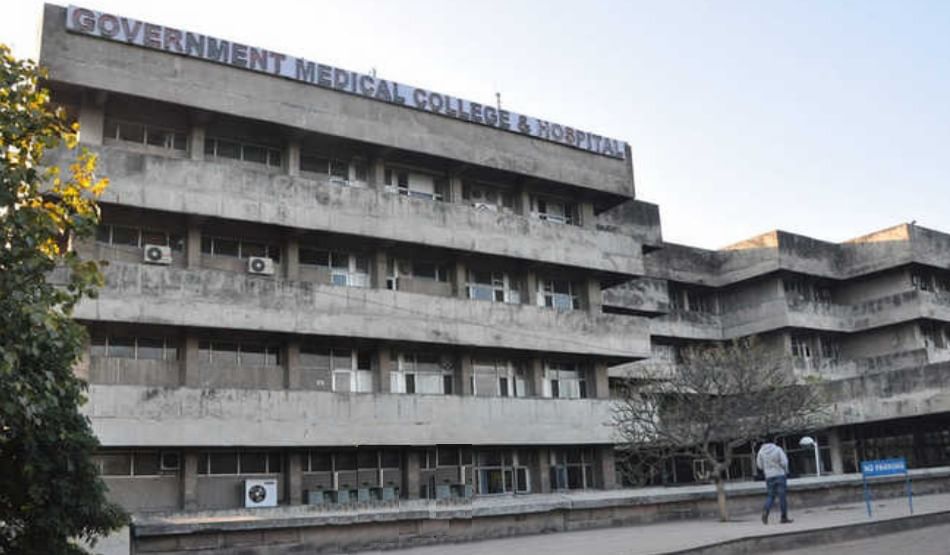 Bacteria Is Spread In Every Corner Of Gmch 32 Chandigarh - Amar Ujala Hindi News Live ...