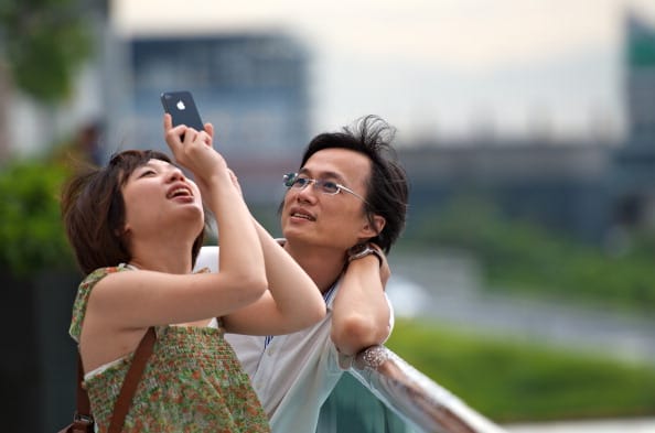 5 Weird Dating Apps Take Care Of Your Partner Completely - Amar Ujala ...