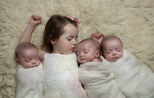20 करोड़ में एक मामला, कमाल की नन्हीं तिकड़ी - Miracle Boy Triplets ...