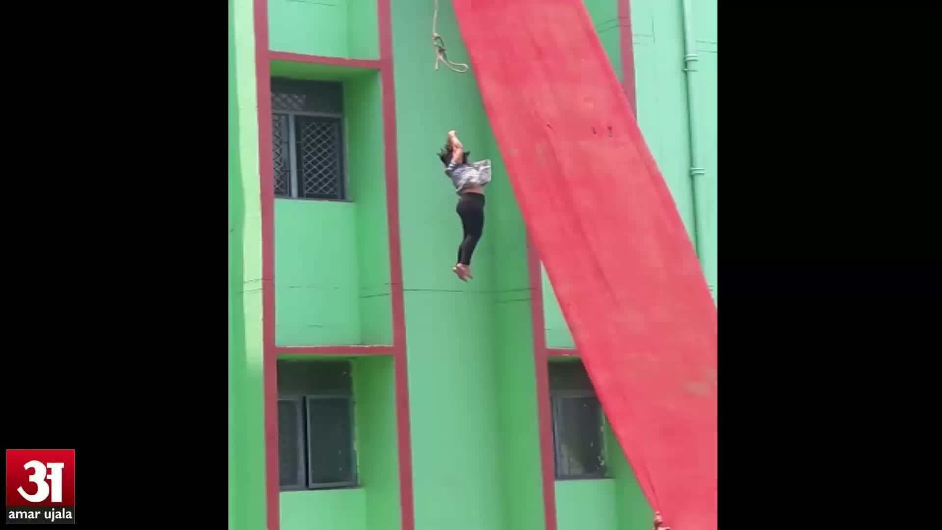 Woman Fall From 15 Ft Wall During Civil Defence Training - Amar Ujala ...