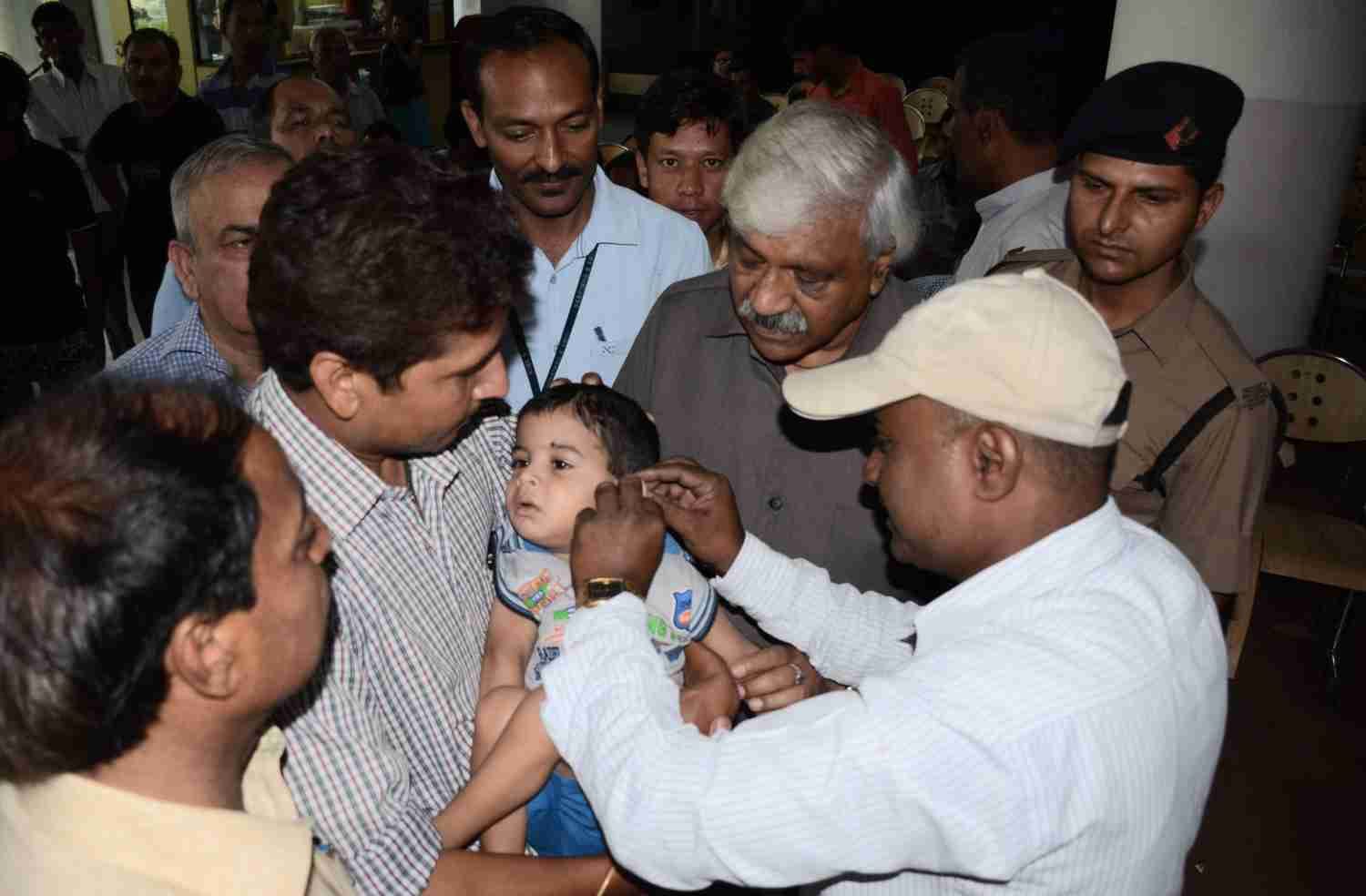 Amar Ujala Divyang Camp In Mahant Indresh - Amar Ujala Hindi News Live ...