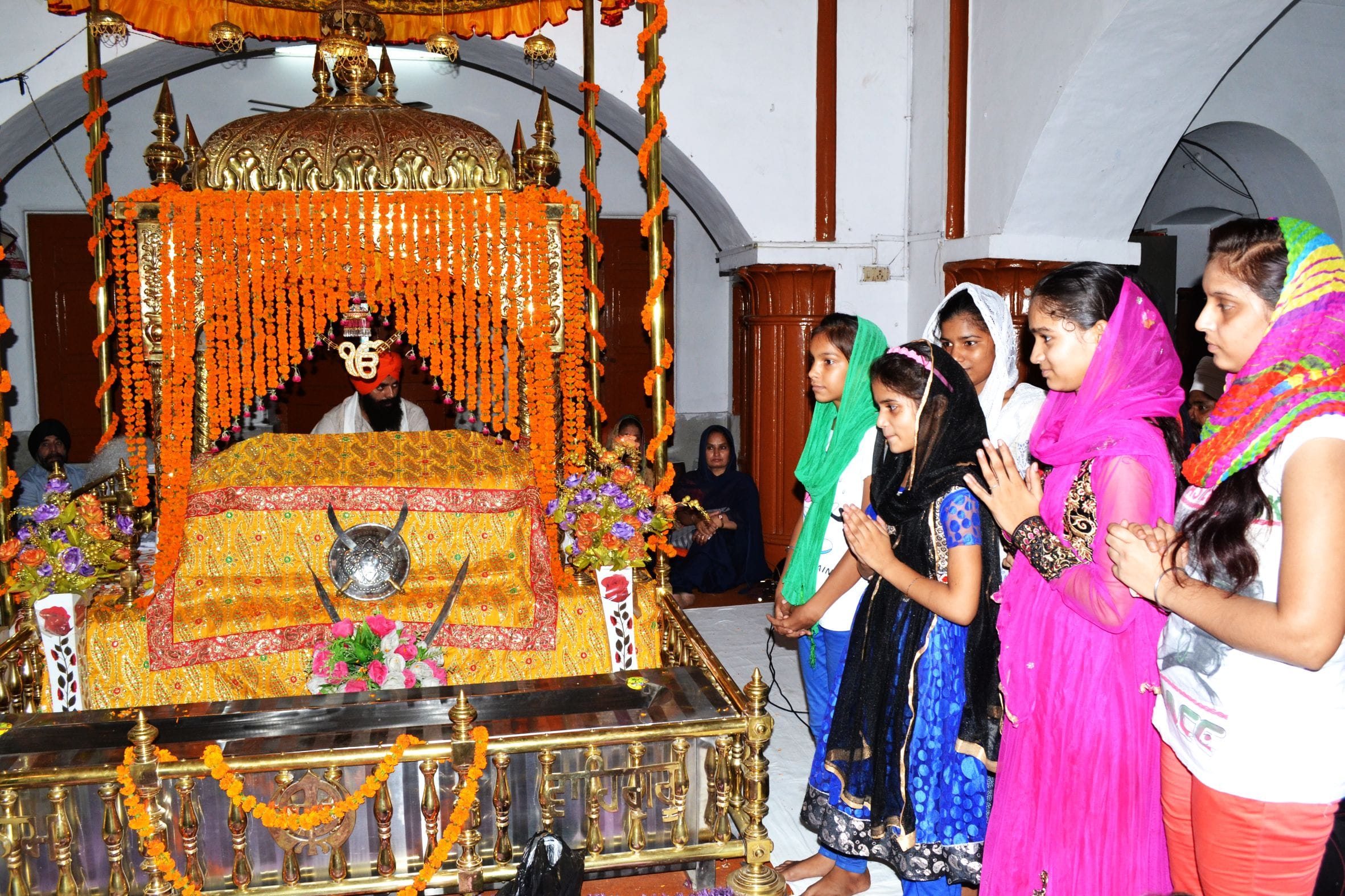 श्रद्धापूर्वक मनाया गुरु अर्जुनदेव का शहीदी दिवस - Guru Arjun Dev ...