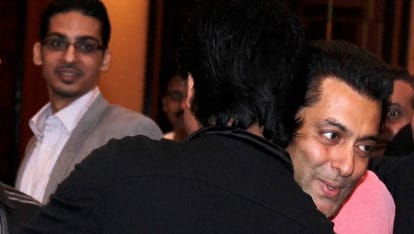 Salman Lulia Will Go In Baba Siddiqui's Iftar Party - Entertainment ...