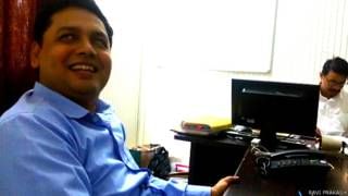 आंख नहीं होने के बावजूद लंबी लड़ाई लड़कर Ias बना ये व्यक्ति, अब बनेगी ...