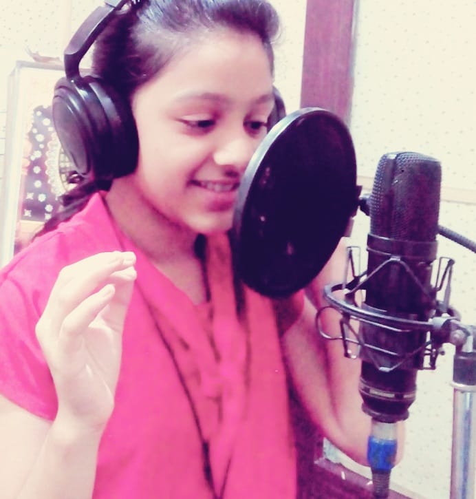Chakrata Srishti Rawat Shines In Voice India Kids - Amar Ujala Hindi ...