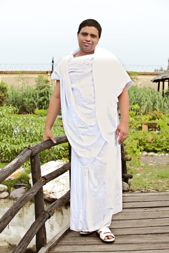 इन 10 खास बातों ने आचार्य बालकृष्ण को आम आदमी से बनाया अमीर ...