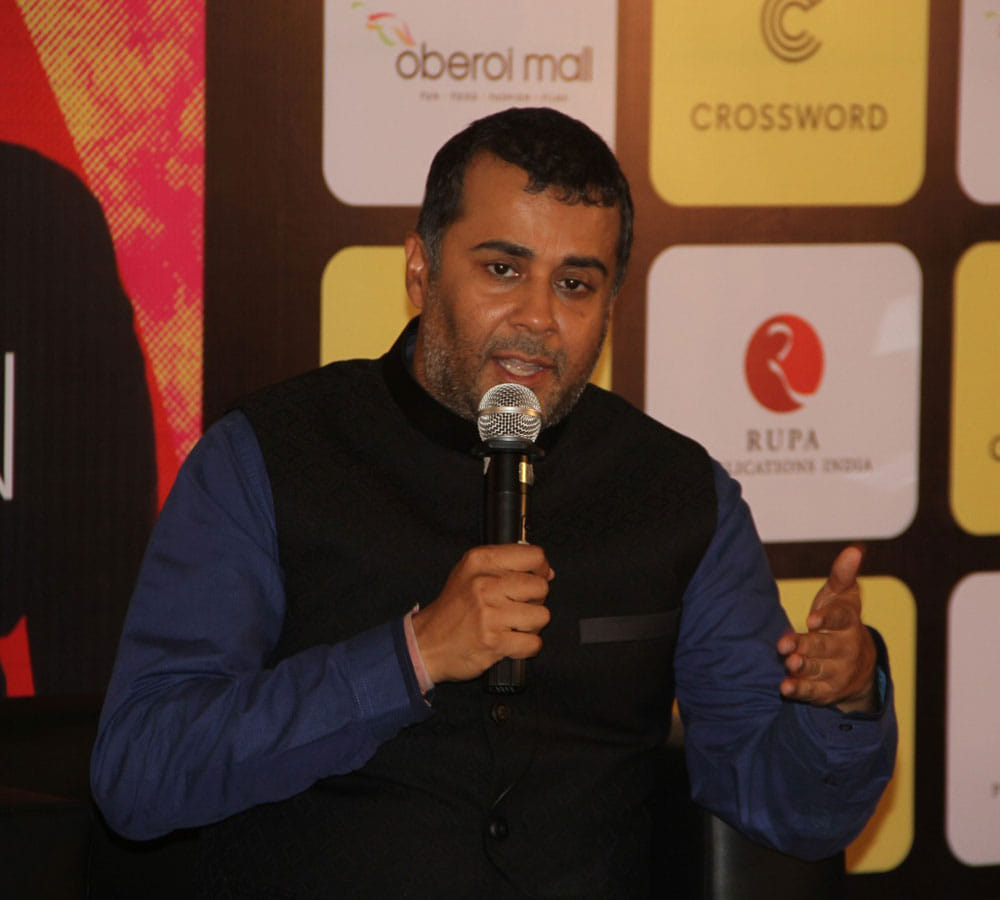 Chetan Bhagat New Book Launched - Amar Ujala Hindi News Live - एक ...