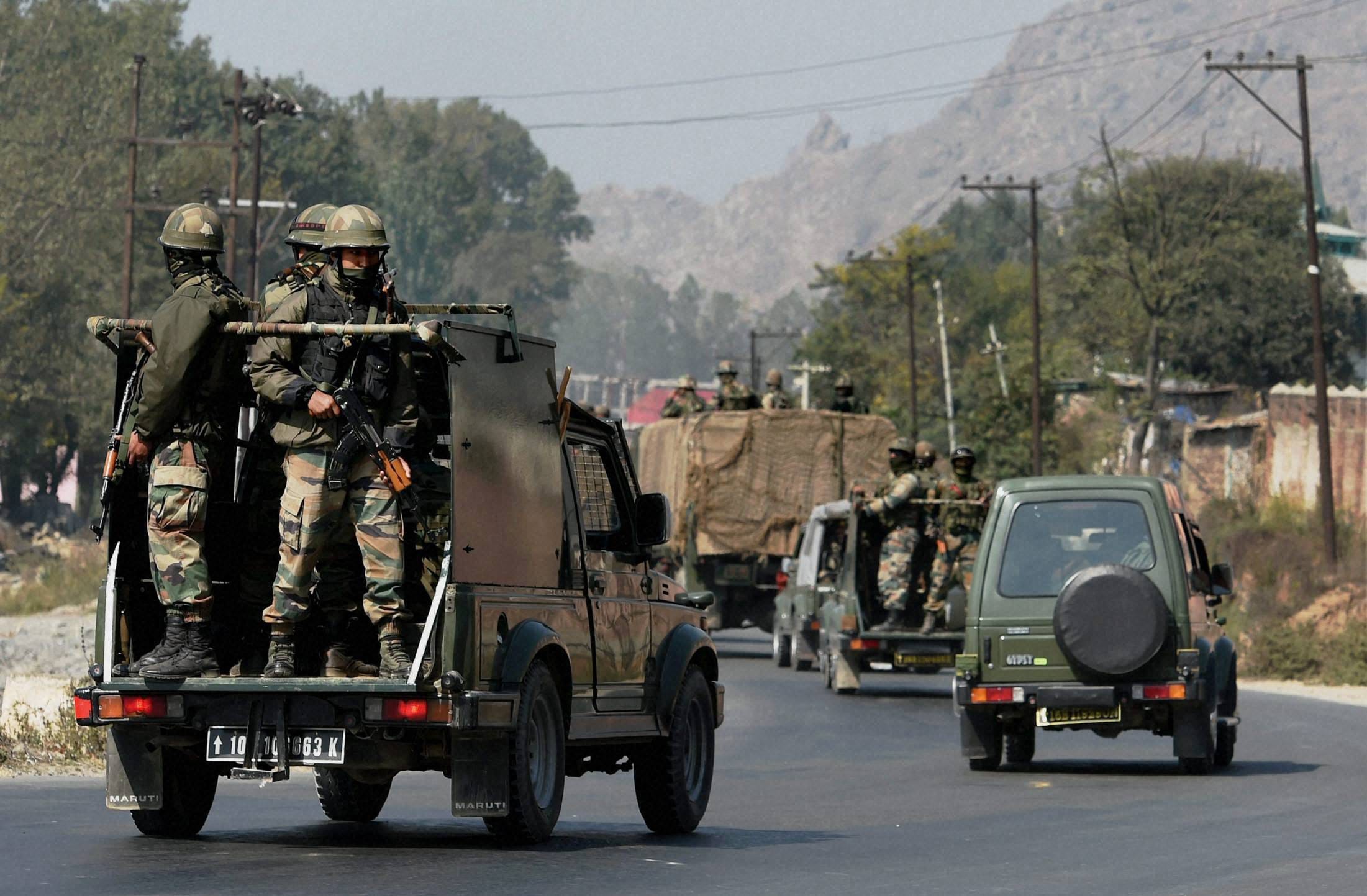 Photo Gallery Of Pampore Encounter - Amar Ujala Hindi News Live ...