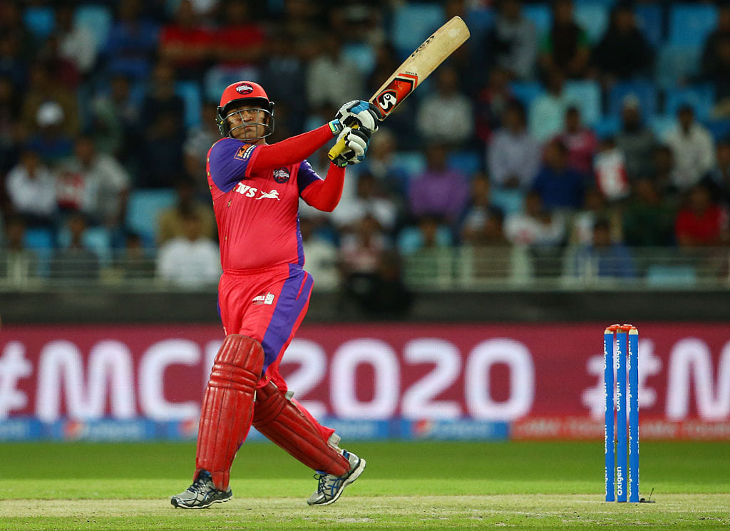 वीरेंद्र सहवाग बने 'करोड़पति', अपने ही अंदाज में मनाया जश्न - Virender ...