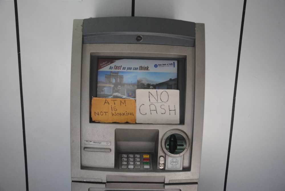 Atm Closed In Dehradun, Public Facing Problem - Amar Ujala Hindi News ...