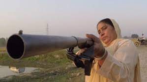 After Death Of Husband She Become Bandook Wali Chachi - Amar Ujala Hindi News Live - पति की मौत ...