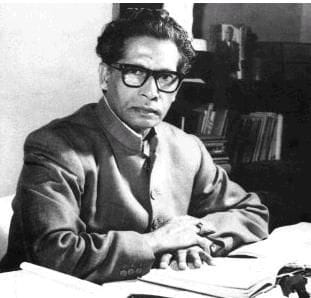 Bdy Spl:हरिवंश राय बच्चन की दिल को छूने वाली कविताएं - Birthday Special ...