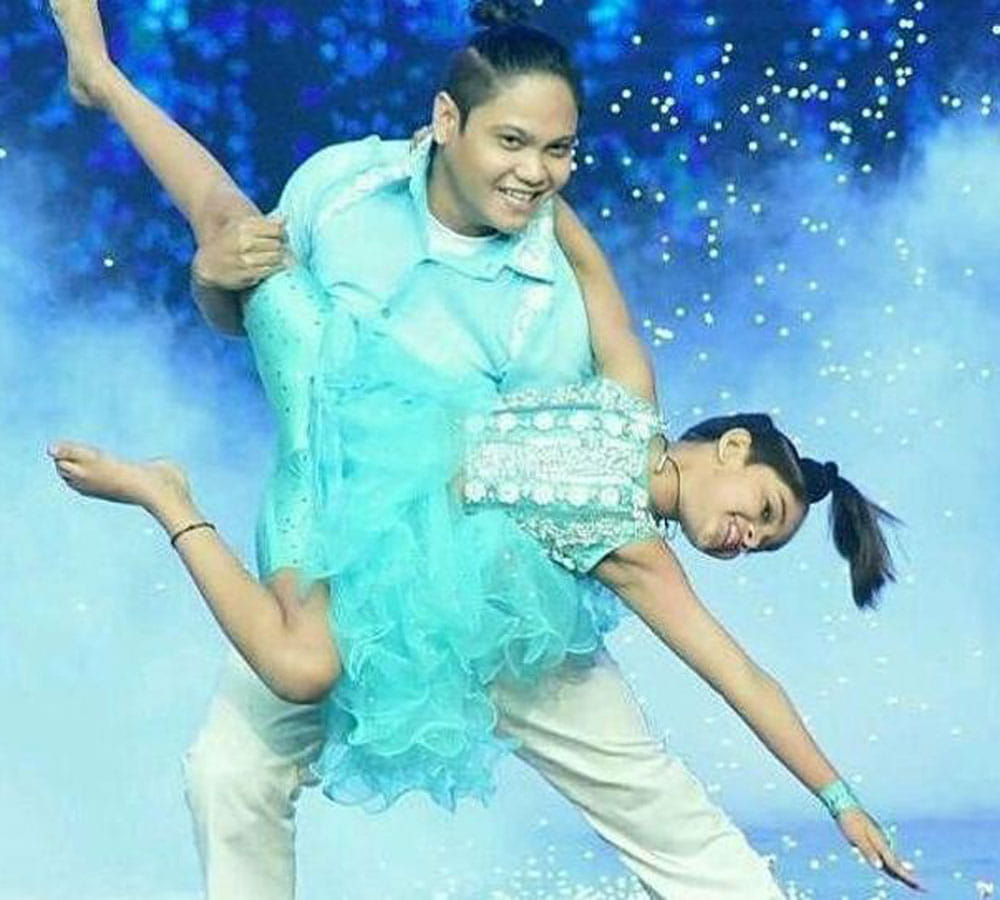 Ditya Bhande Won Super Dancer Trophy - Entertainment News: Amar Ujala ...
