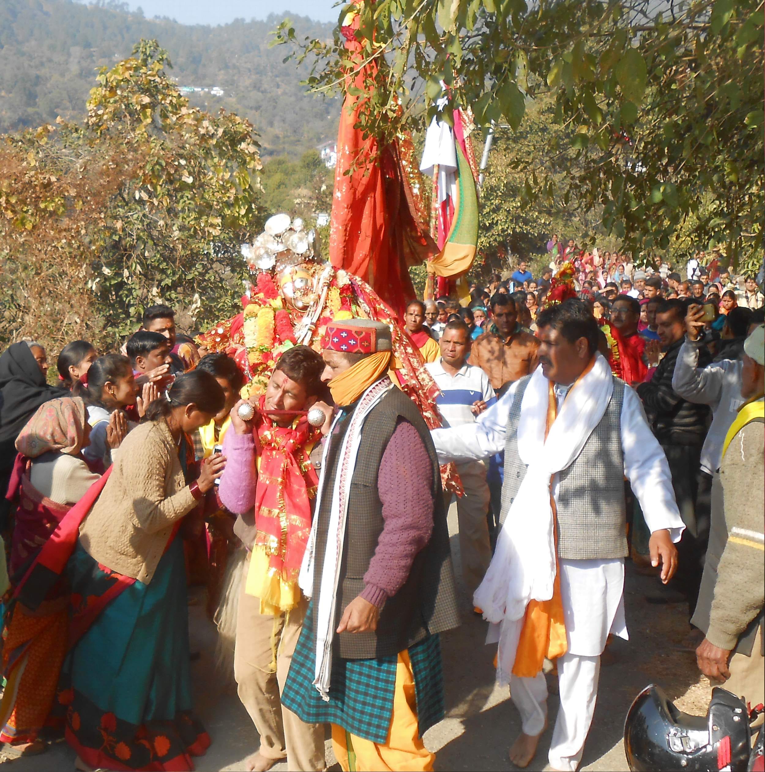 Maa Uma Devi Doli Went Kapeer From Dimmer. - Amar Ujala Hindi News Live ...