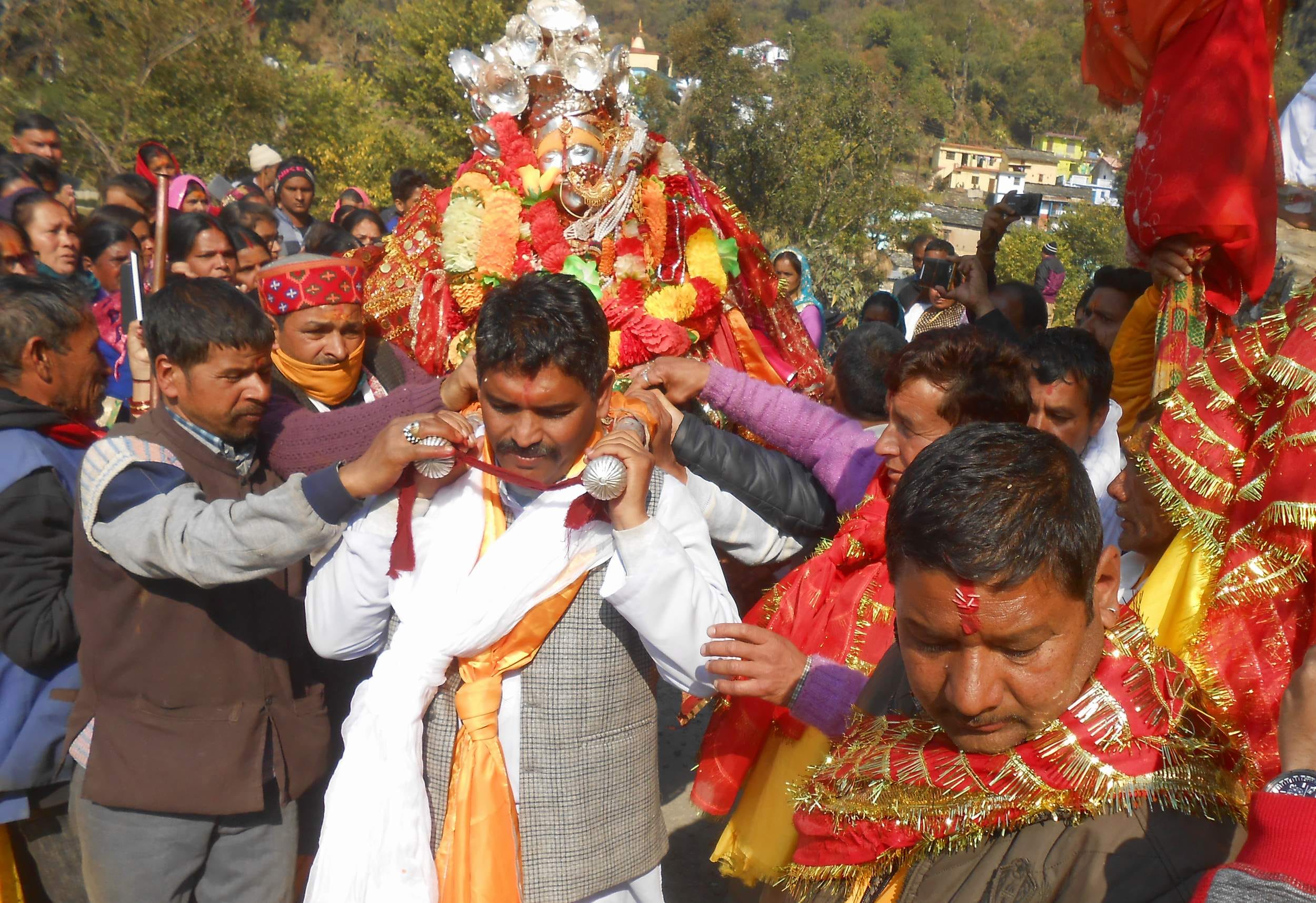 Pics:12 साल के लिए ससुराल चली देवी तो रो पड़े मायके वाले - Maa Uma Devi ...