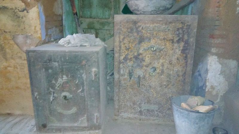 70 साल बाद खुलीं बंद शाही तिजोरियां - 70 Years Later Opened The Closed ...