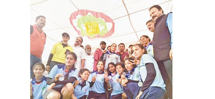Himachal Womens Wins Silver Medal In Rugby Championship - Amar Ujala ...