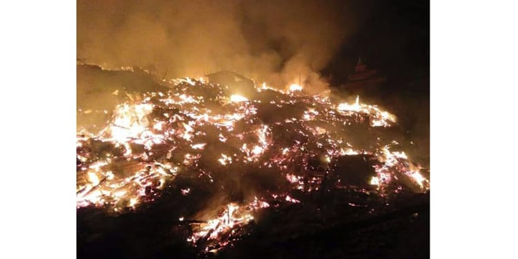 70 Houses Gutted In Chirgaon Rohru Himachal Pradesh - Amar Ujala Hindi ...