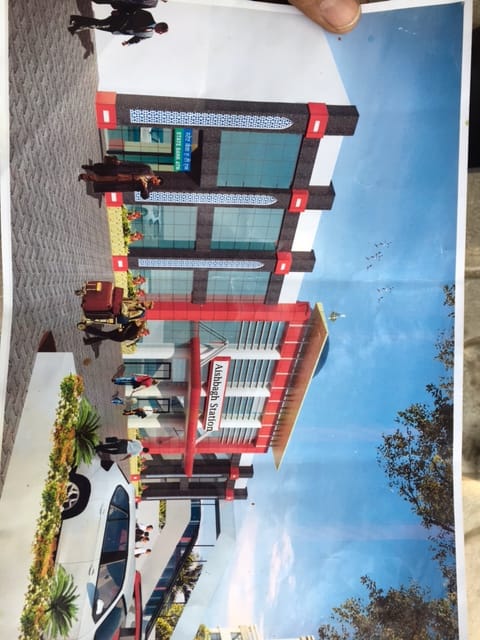 जल्द बनकर तैयार होगा ऐशबाग स्टेशन, यात्रियों को मिलेंगी ये सुविधाएं ...