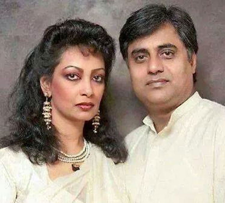 Gazal Singer Jagjit Singh Wife Chitra Singh Com Back For Singing ...