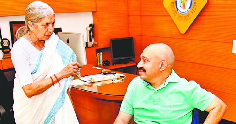 Unique Story Of Wheelchair Man Harman Sidhu, Who Is Responsible For Liquor Ban In India - Amar ...