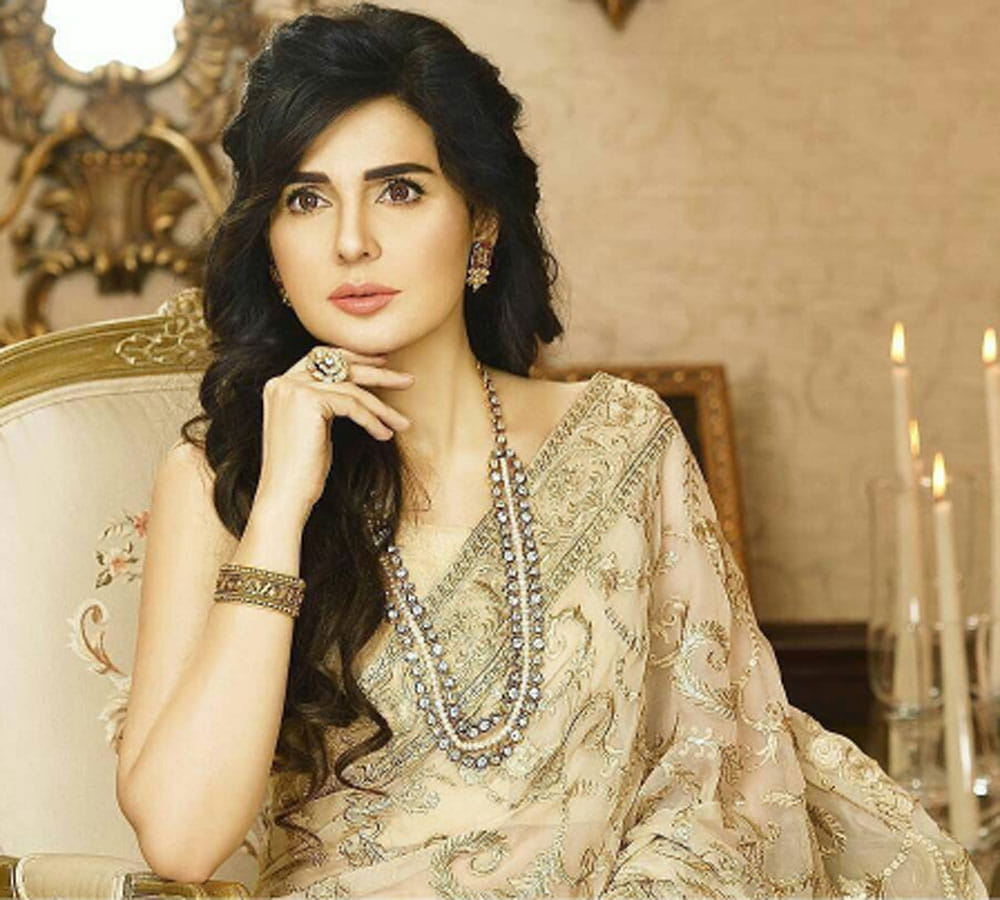 Pakistani Actress Mahnoor Baloch On Shahrukh Khan Said He Does Not Know ...