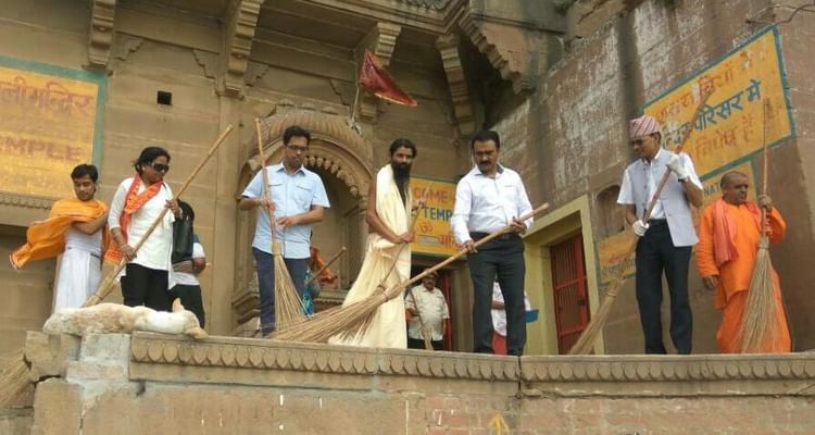 See The Photos Of Ambassador Of Nepal Who Bromming In Varanasi - Amar ...