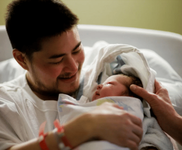 The First Ever Pregnant Man Is Father Of 3 Gave Birth On The Nhs - Amar ...