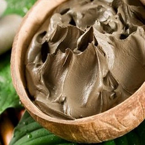 धूप में सांवली हुई स्किन को निखारें मुल्तानी मिट्टी के इस फेसपैक से ...