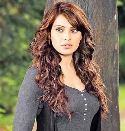 Bipasha Basu Profile Height Age Affairs Biography Amar Ujala