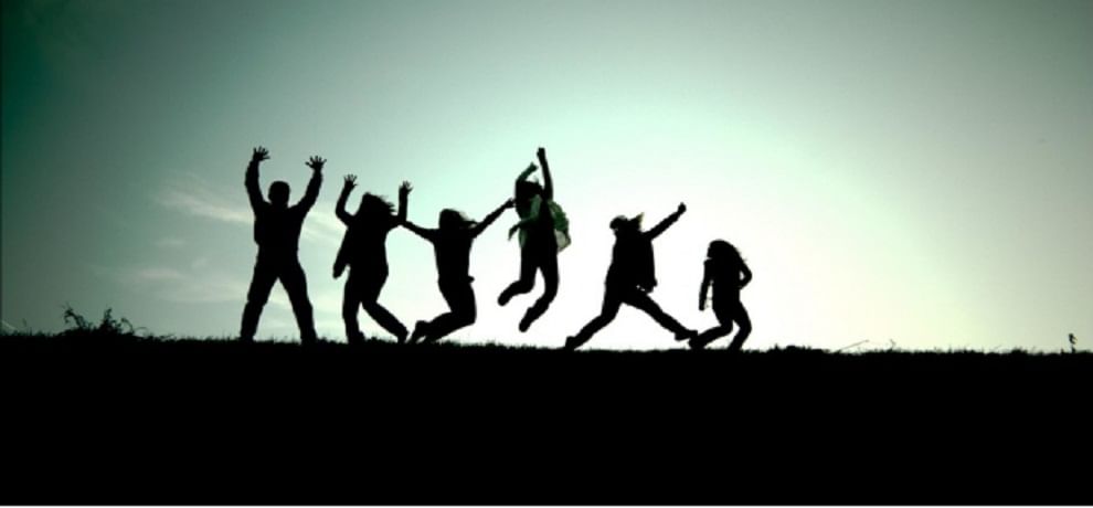 Top 21 Sher Of Friendship - Amar Ujala Kavya - दोस्ती:दूसरों के लिए ...