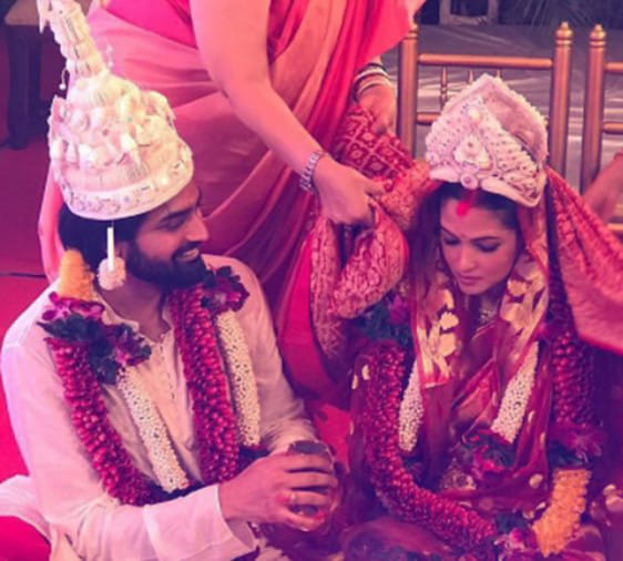 Riya Sen Got Married To Boyfriend Shivam Tewari In A Private Ceremony ...
