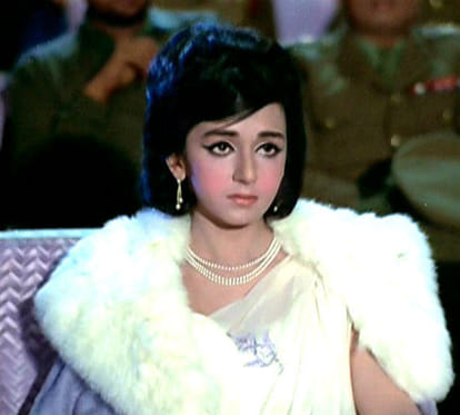 Vimi Death Anniversary: Know About Aabroo Hamraaz Patanga Movies ...