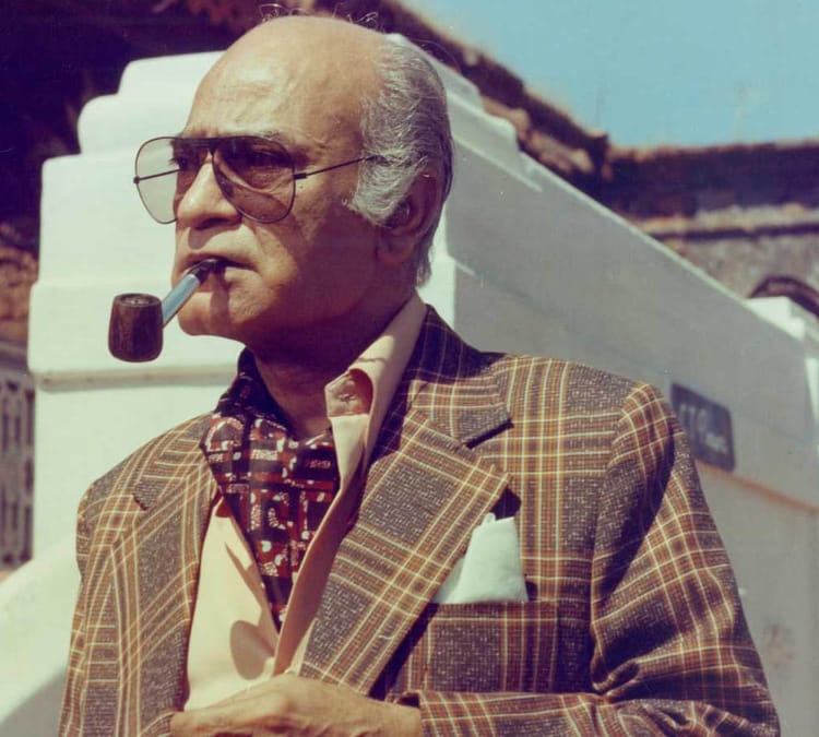 A K Hangal Death Anniversary Know The Facts About Legendary Actor Life ...