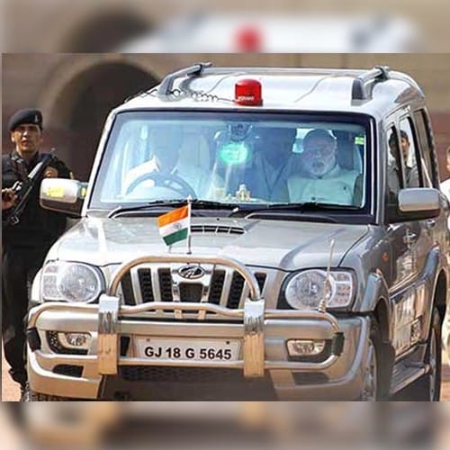 जन्मदिन विशेष:देश की सबसे सुरक्षित कार में सफर करते हैं पीएम नरेंद्र ...