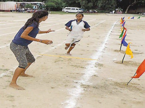 तिर्वा व उमर्दा बने चैंपियन - Tiruvah And Umarda Made Champions - Amar ...
