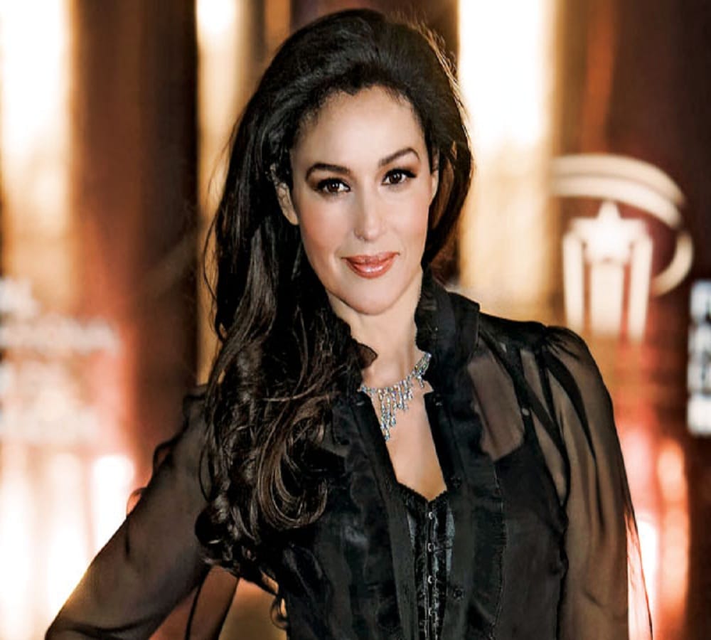 Monica Bellucci Wants To Meet Srk In Mumbai - Entertainment News: Amar ...