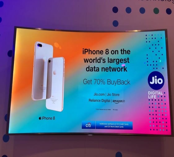 Apple Iphone 8 And Iphone 8 Plus Sale Starts In India With Jio Buyback ...