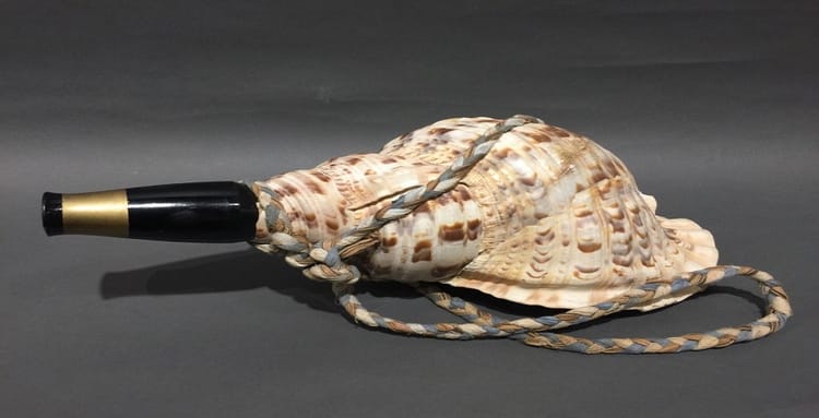 Traditional Musical Instrument Of Japan Horagai Best Tune - Amar Ujala ...