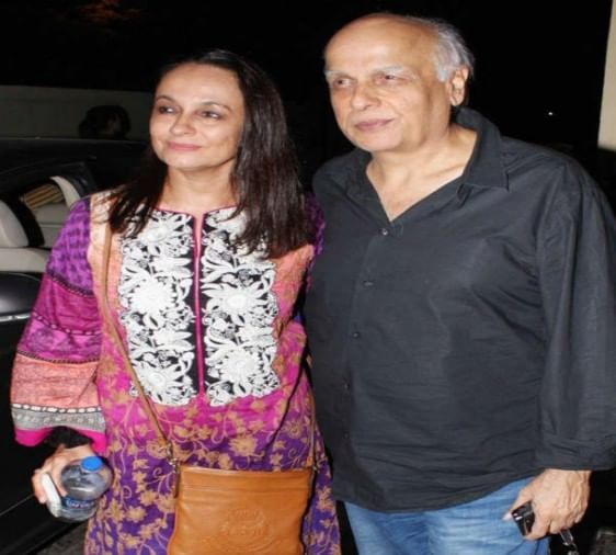 First Time Mahesh Bhatt And Soni Razdan Together Share Onscreen ...